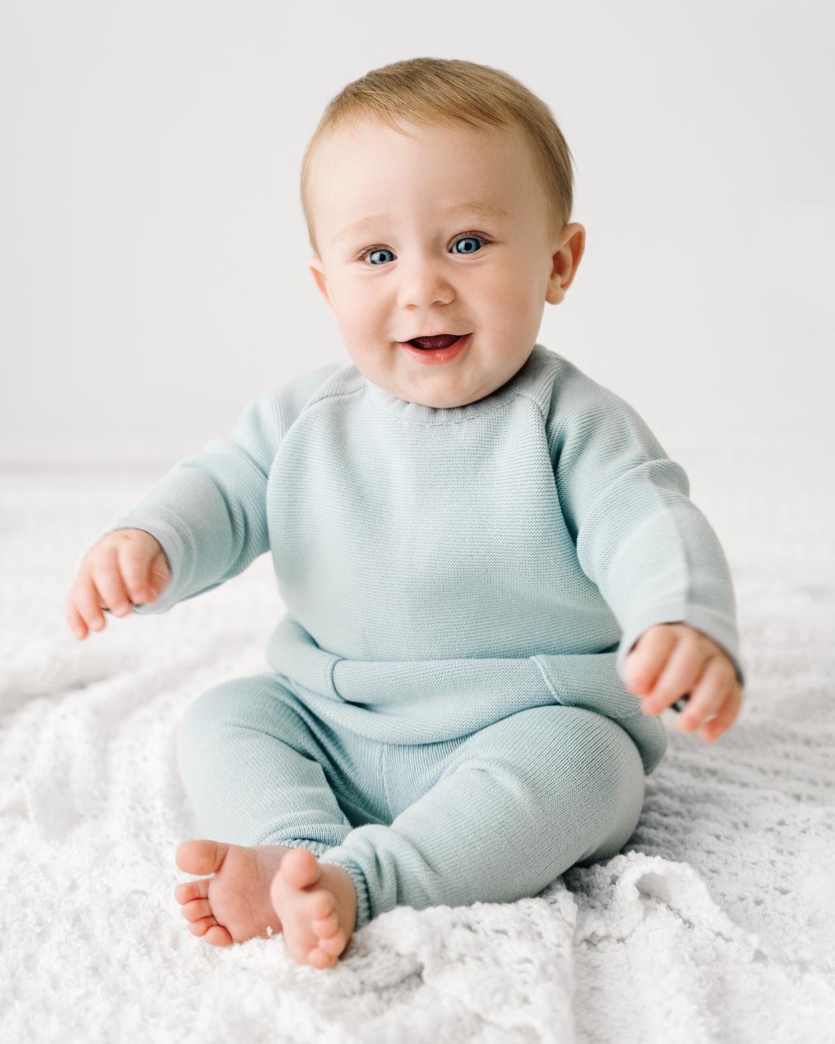 Baby Milestones Month by Month: What to Expect in Baby’s First Year ...